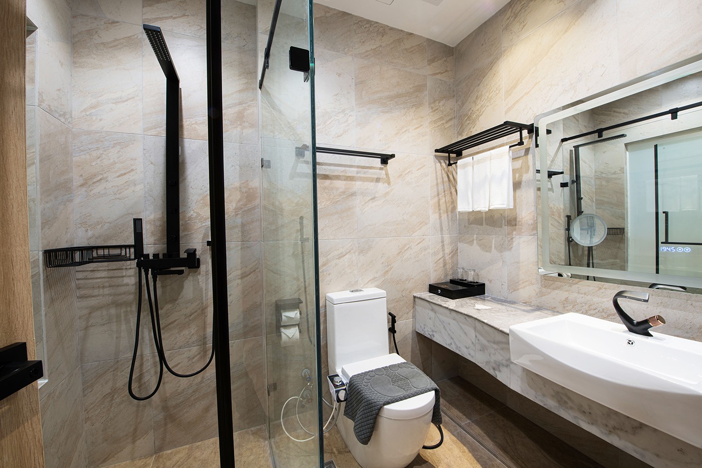 Deluxe Family | Grand InHotel